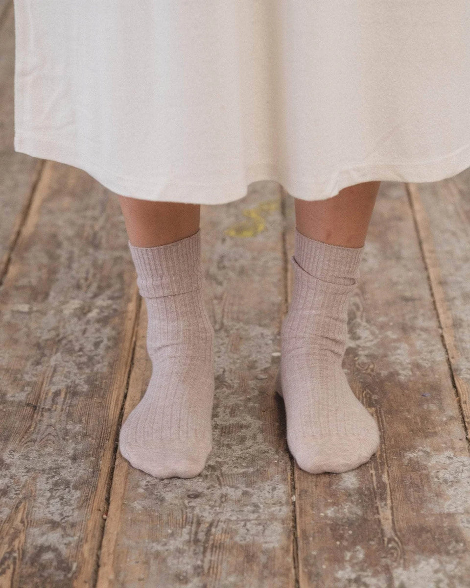 Baserange - Rib Overankle Socks – Here.